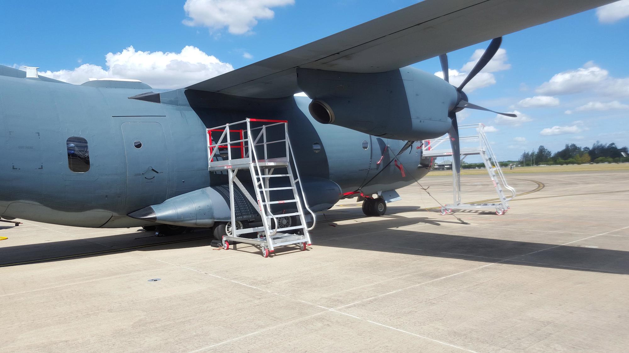 Aviation Platform Ladders 3d Aviation Ladders Aircraft