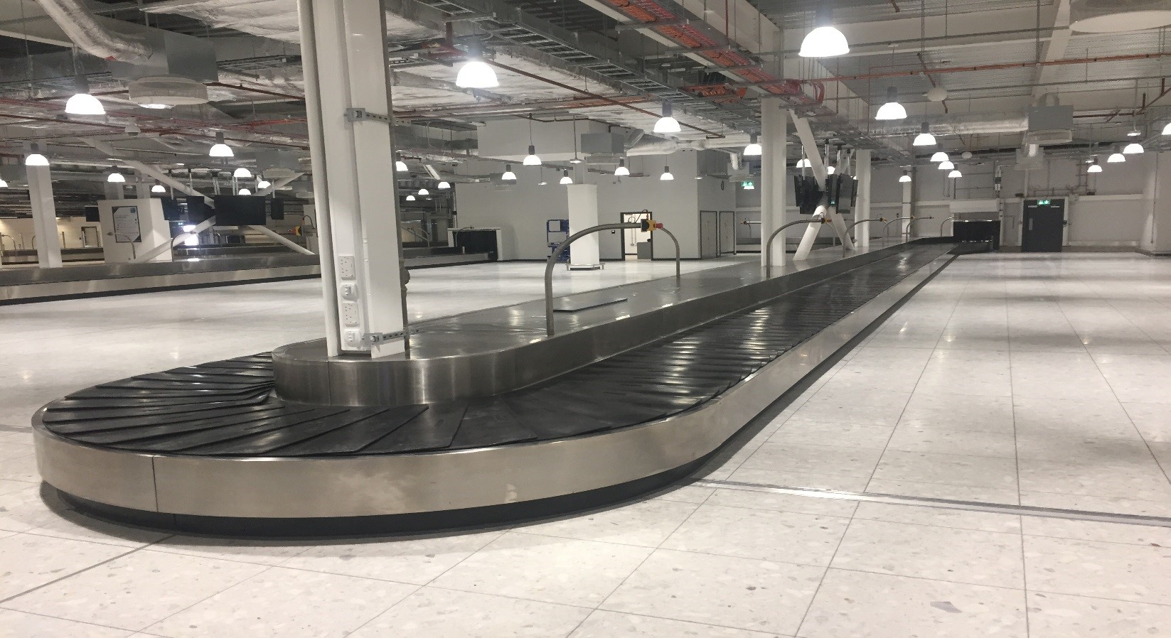 Baggage Carousel Reclaim Or Makeup Horizontal Or Inclined Airport Baggage Carousel Reclaim Or Makeup Horizontal Or Inclined Airport
