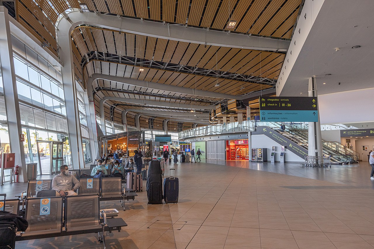 Faro_Airport_Terminal - Airport Suppliers