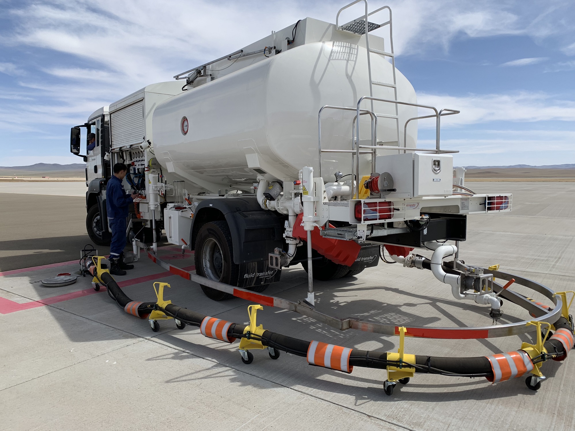 Fluid Transfer primary image2 - Airport Suppliers