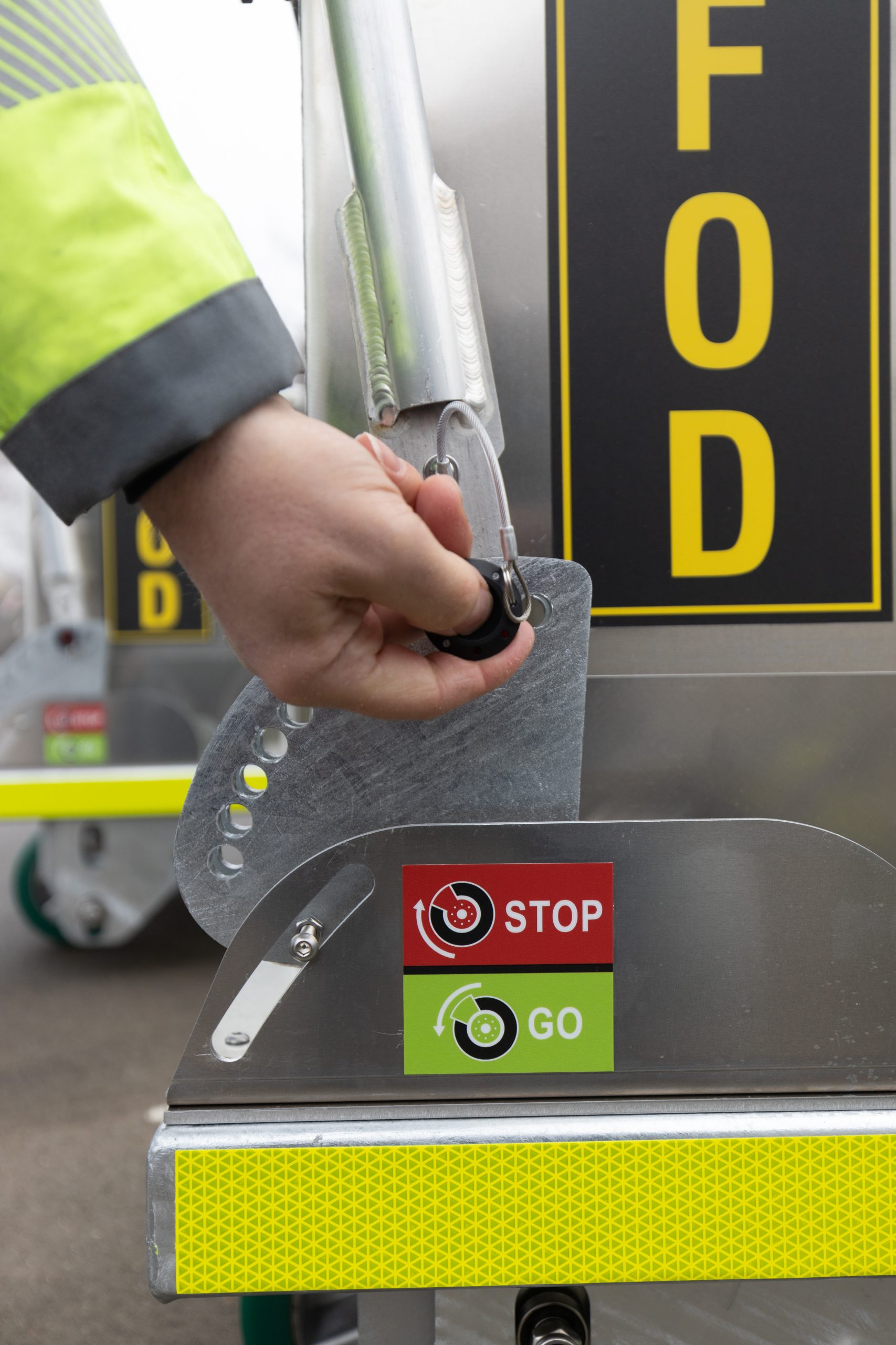 Traviation primary image 3_Hand-Guided Apron Trolley travi ML - Airport ...